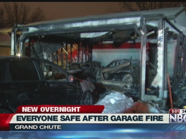 Grand Chute duplex damaged by garage fire