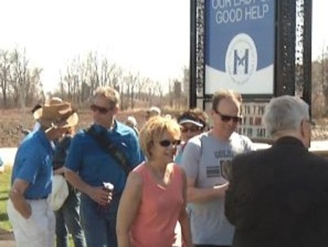 Thousands join 'Walk to Mary' - NBC26 WGBA-TV Green Bay, WI